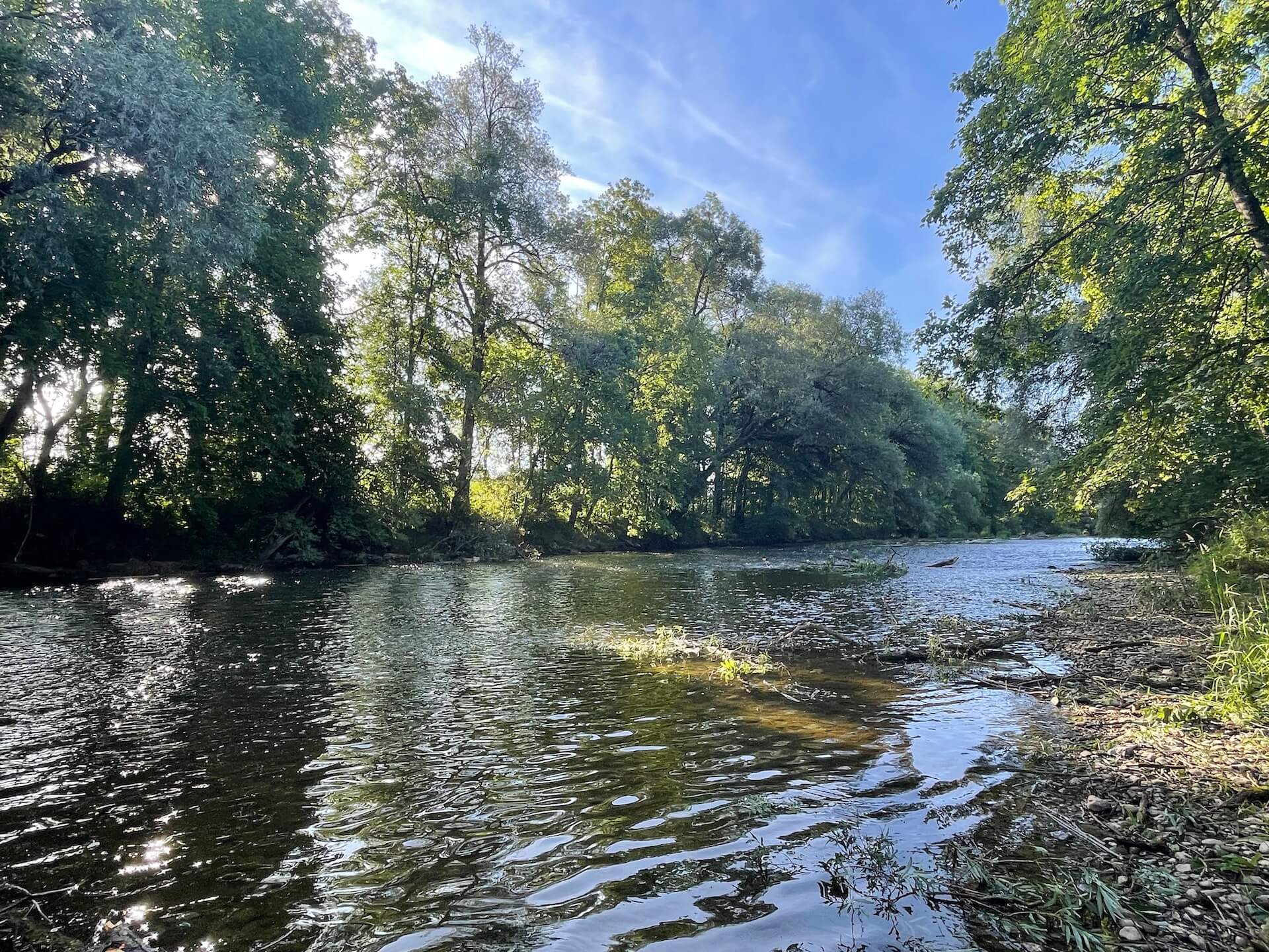 Angeln an der Wertach - ein Fluss mit vielen Möglichkeiten | Fischerhütte